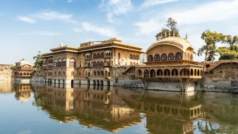 10 Best Places to Visit in Bharatpur: For Nature Lovers and History Buffs